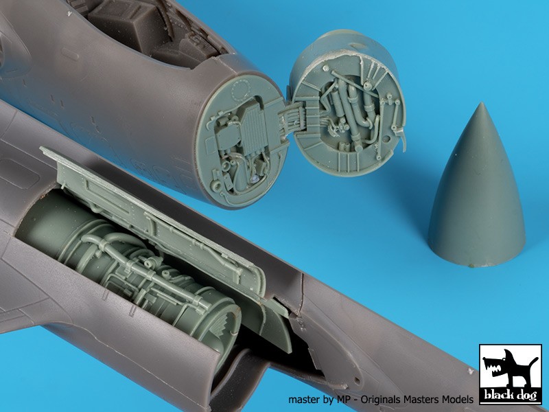 Buccaneer right engine+radar