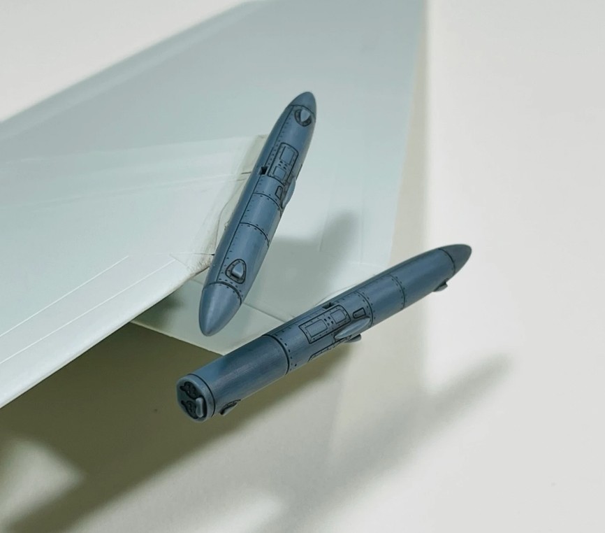 New Products :: Eurofighter Wing Tip ESM-ECM pods (LH+RH)