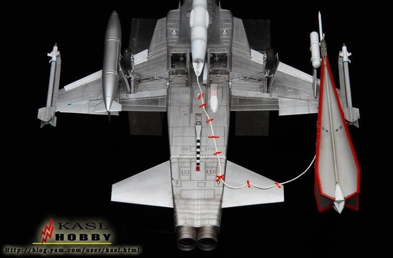 A/A37U-15 external tow target system