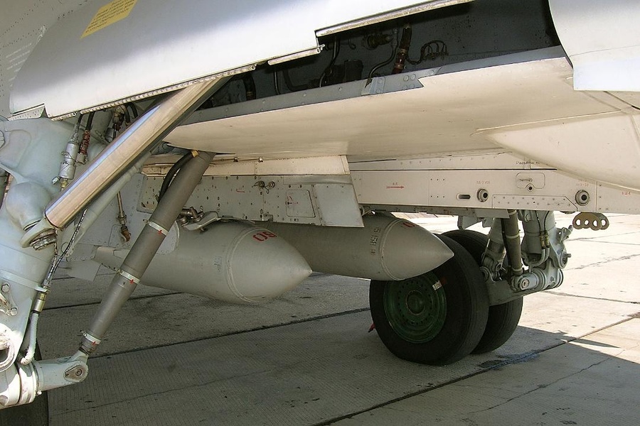 BETAB-500 500 kg concrete piercing bomb