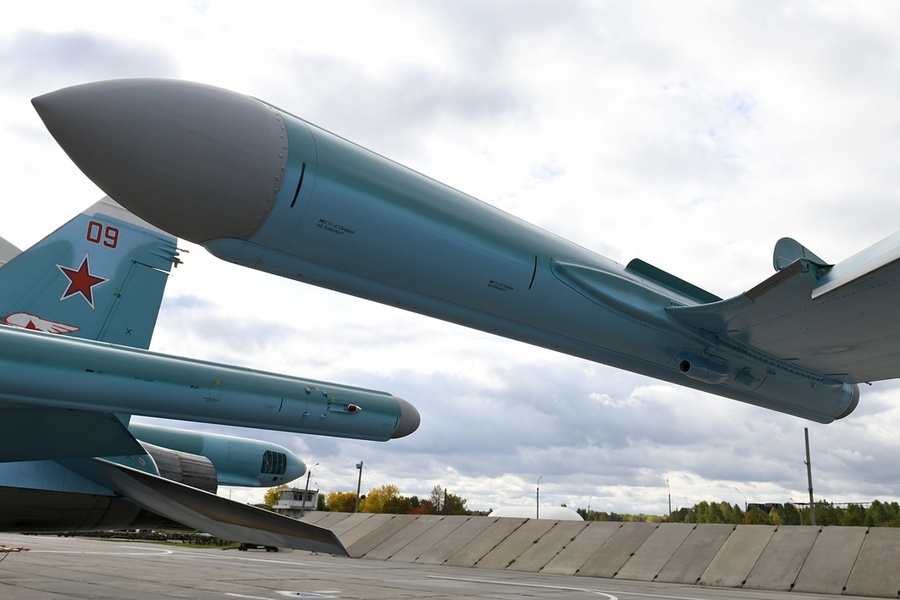 L-175 Khibiny the electronic warfare pod