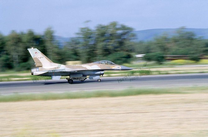 AN/ALQ-119 EW Pod (Short Length Version)