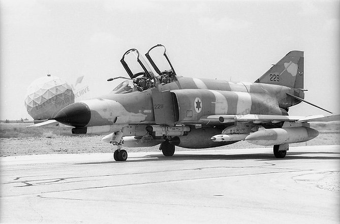 AN/ALQ-119 EW Pod (Short Length Version)