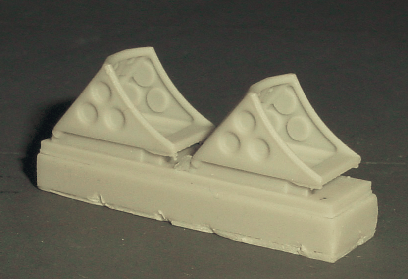 Wheel chocks set (contains 4 wheel chocks)