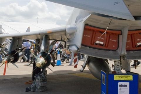 Eurofighter inner pylons, APU exhaust, intake cover set