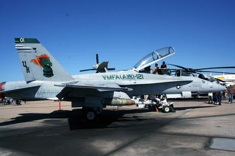 LAU-7 Launch rail (x2)