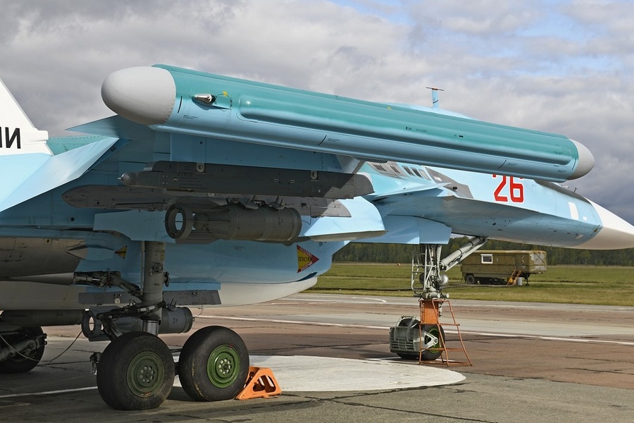 L-175 Khibiny the electronic warfare pod