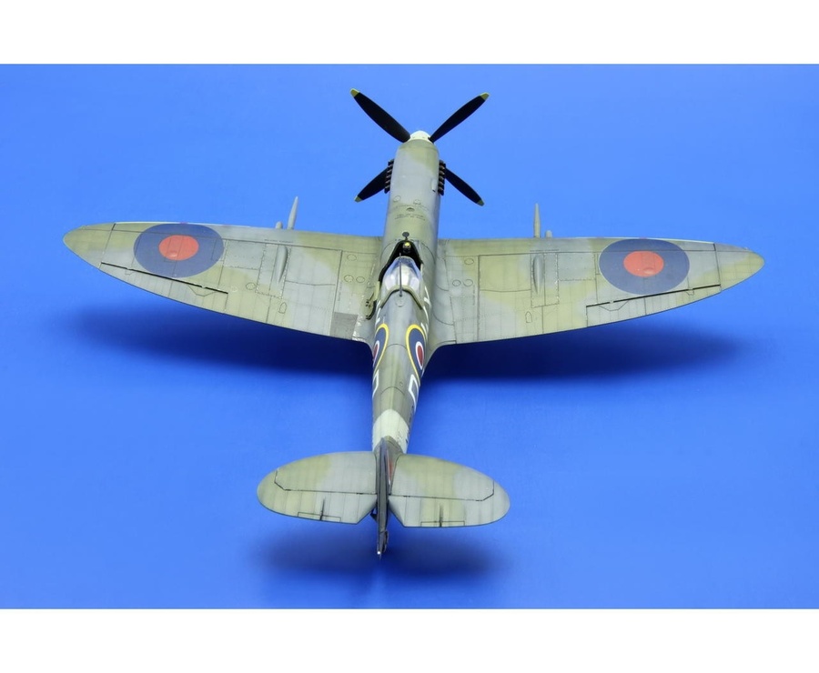 Spitfire Mk.IXc late version (ProfiPACK edition) - Kits - The48ers.com