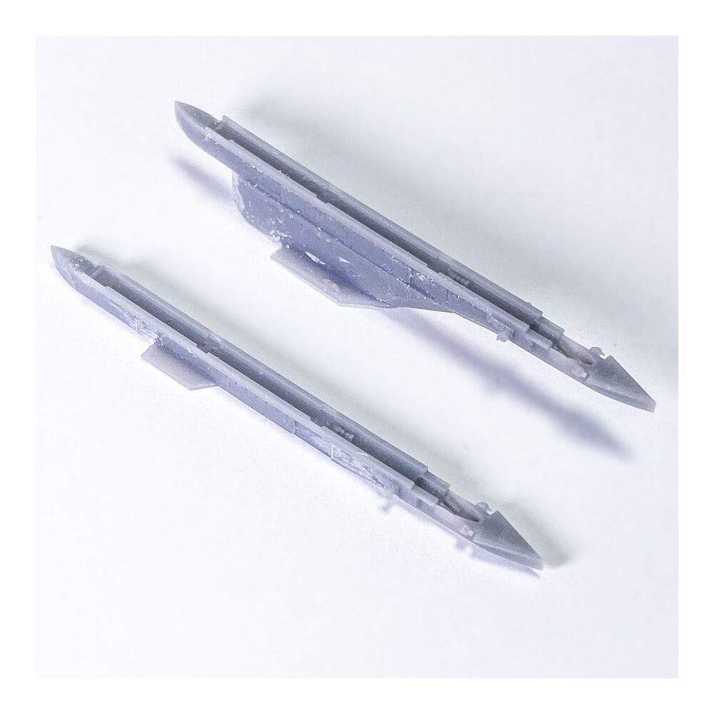 F-2A/B Wing tip launcher + outboard pylon