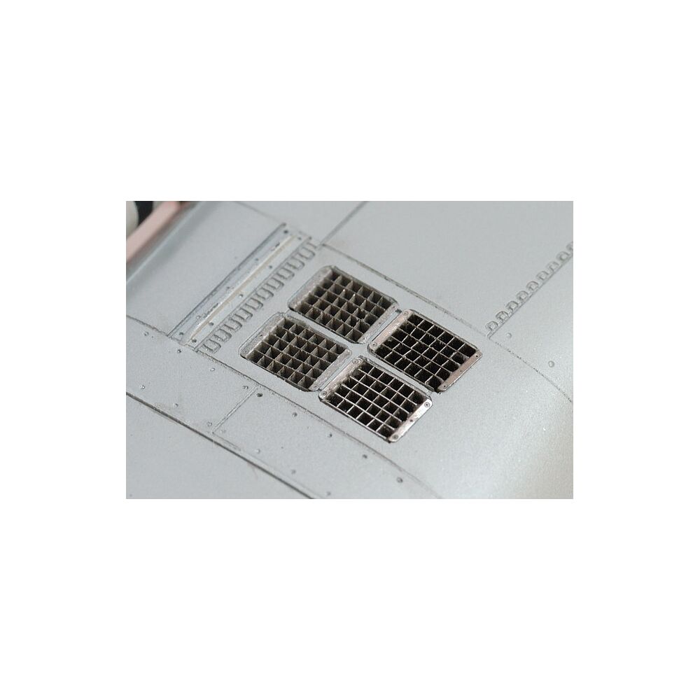 Modern USAF Chaff/Flare Dispensers (Released as PE4826)