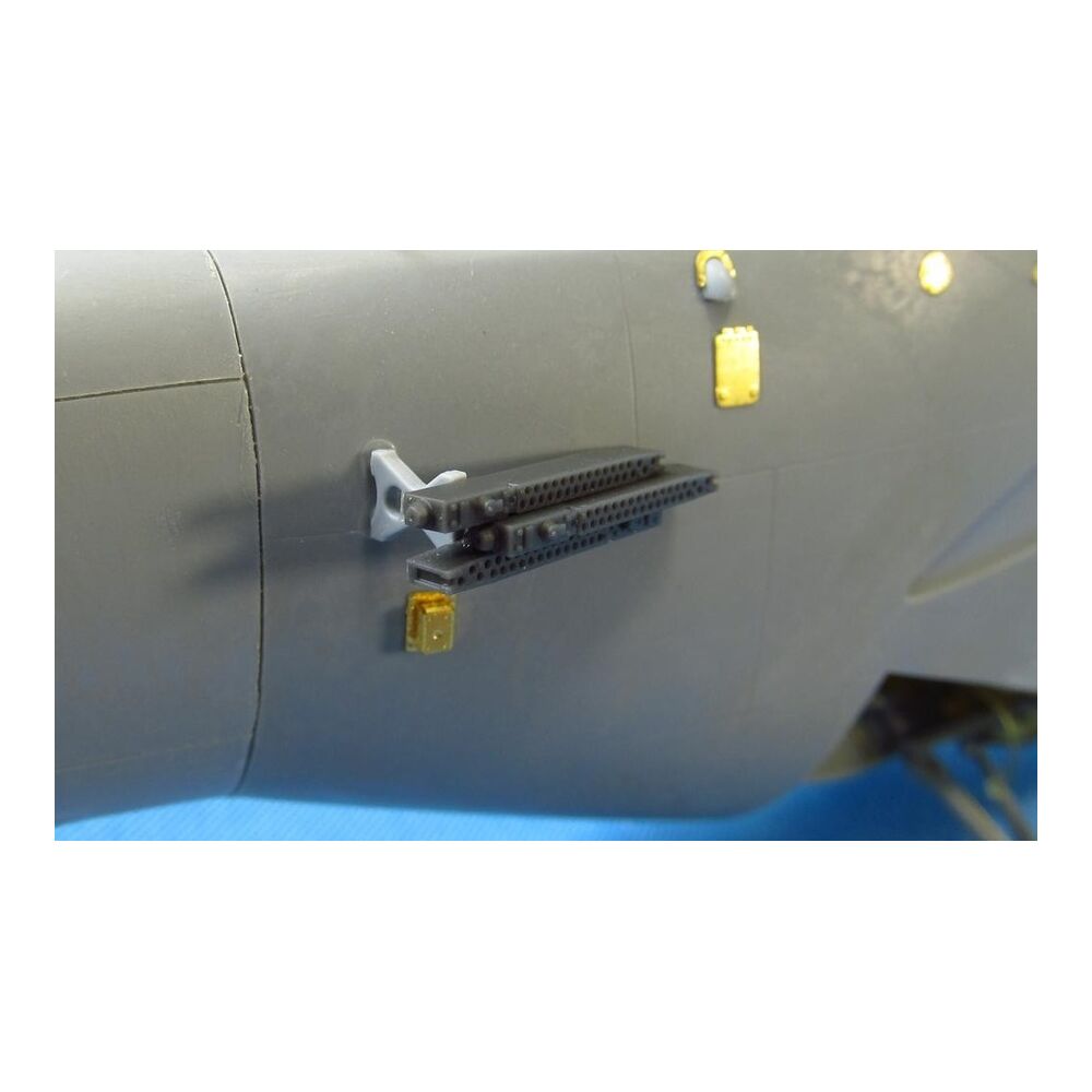 ASO-2V chaff dispenser