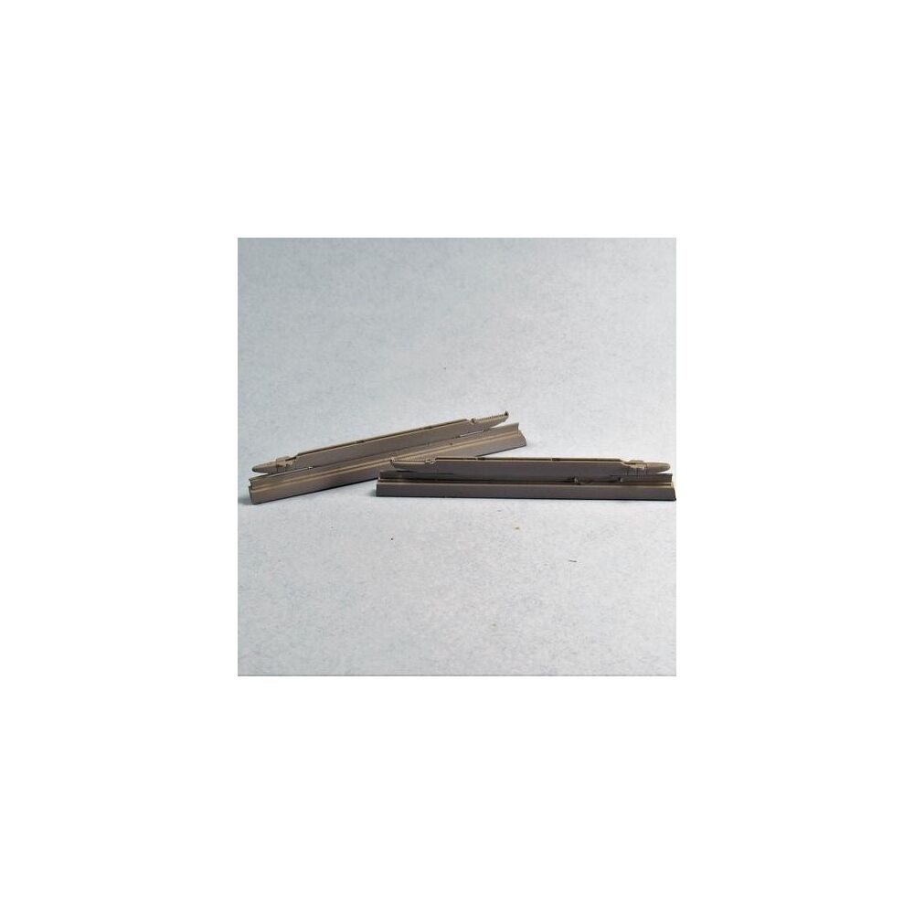 LAU-7 Launch rail (x2)