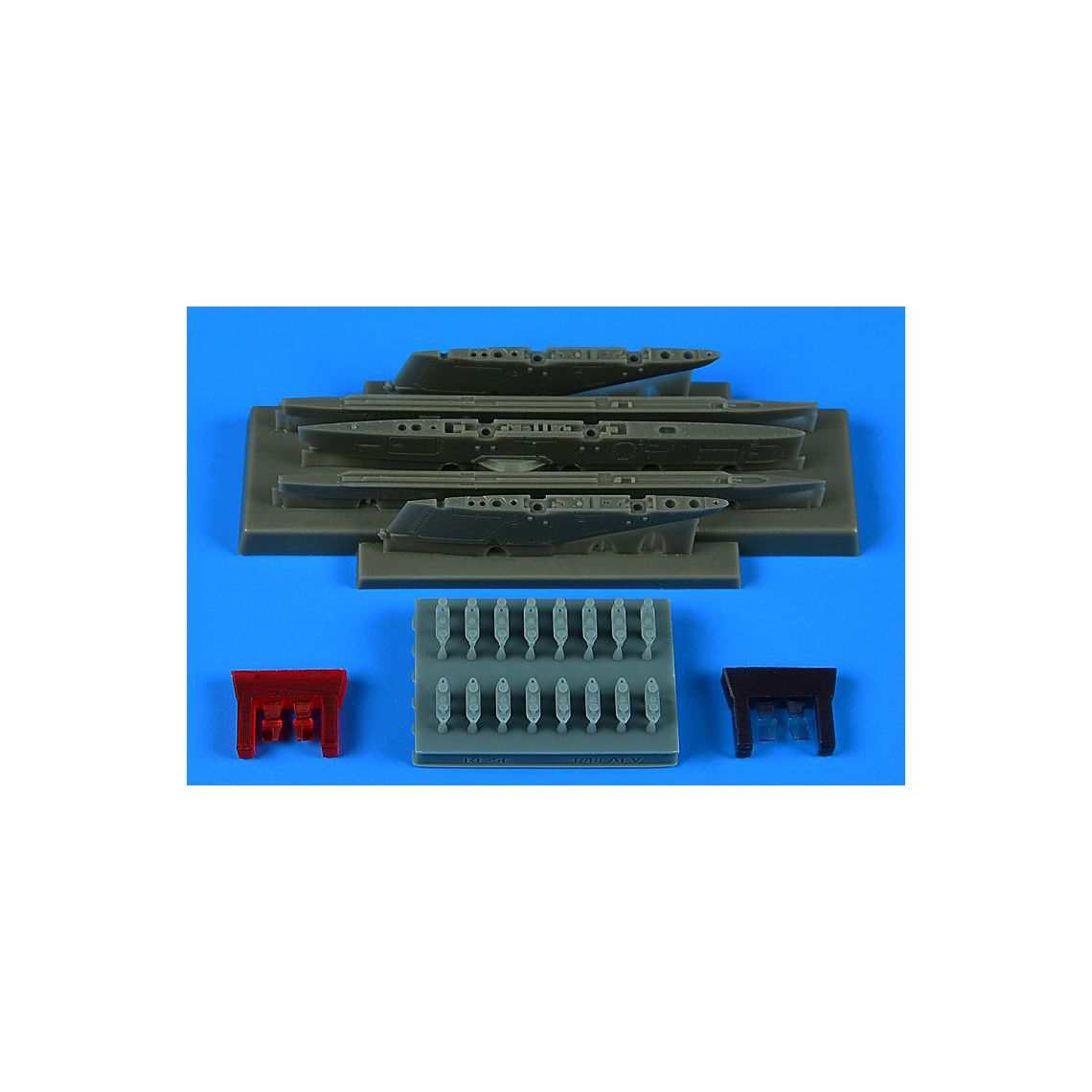 RF-5E Tiger II pylons & missile launchers