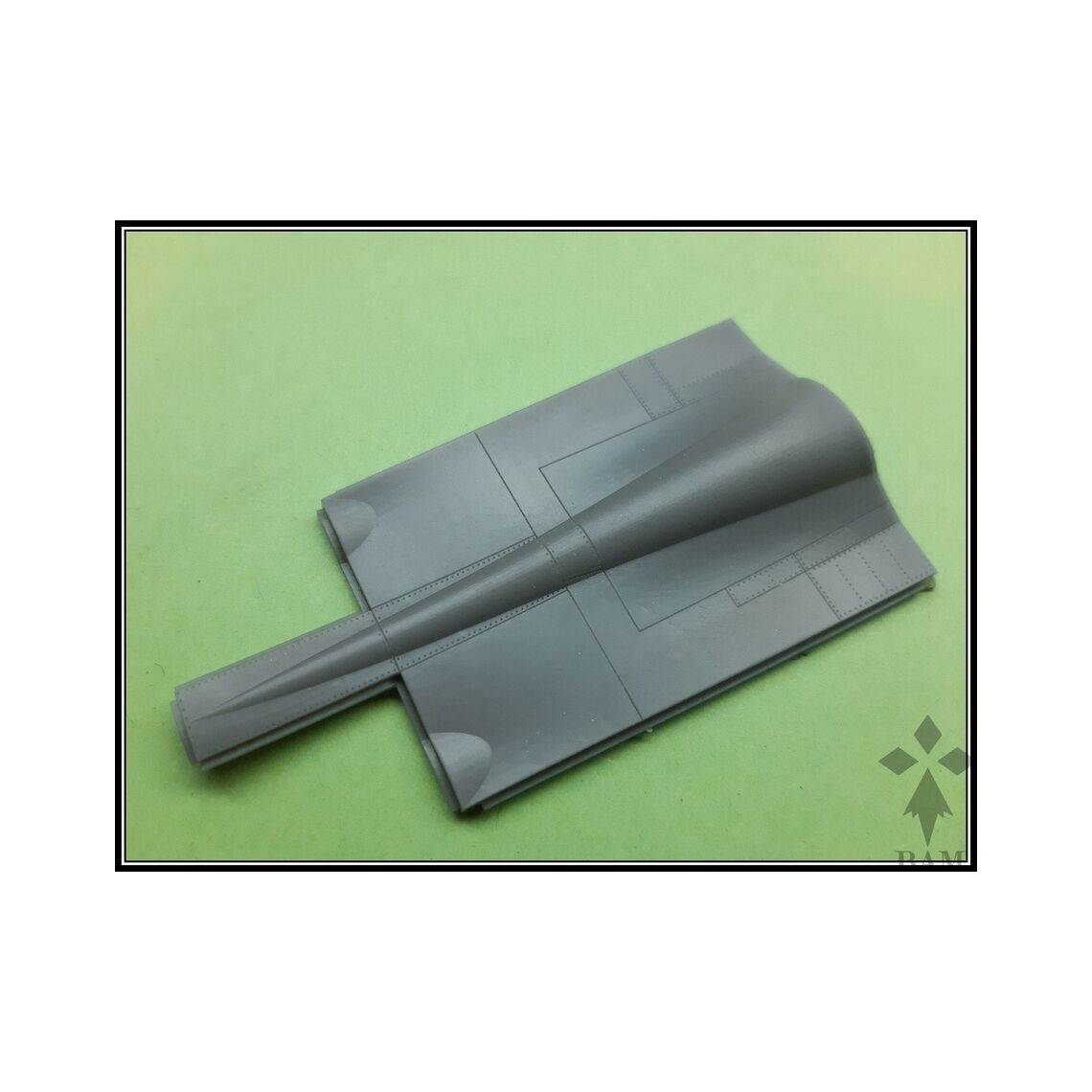 F-15 Early/NASA short speedbrake spine (closed speedbrake)