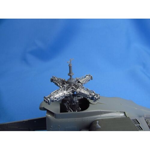 AH-64 Apache main & tail rotors