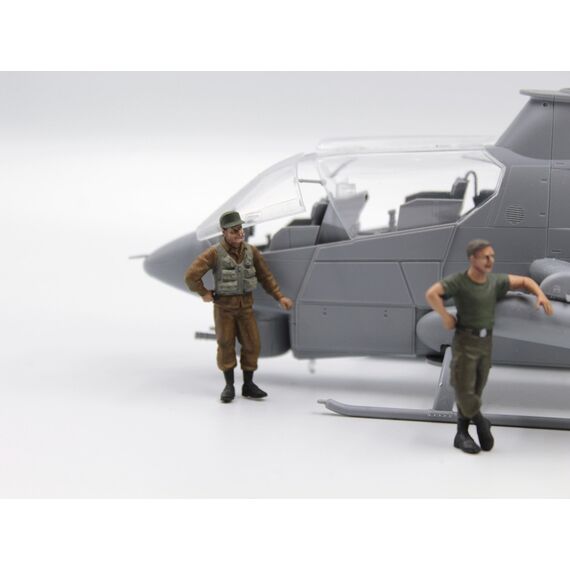 AH-1G + Bronco OV-10A US pilots & ground personnel ICM 48303 1:48