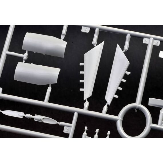 F-16XL Experimental Fighter Skunkmodels 48026 1:48