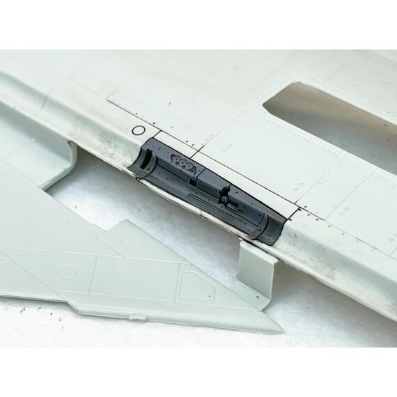 Eurofighter Missile eject launcher (MEL)