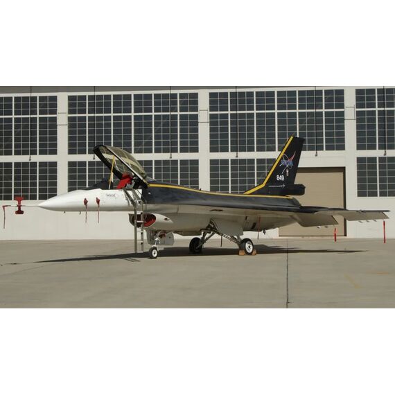 F-16XL Ship 1 Crew ladder