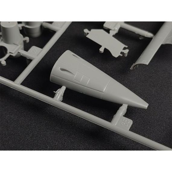 CF-5B Freedom Fighter II Kinetic K48123 1:48