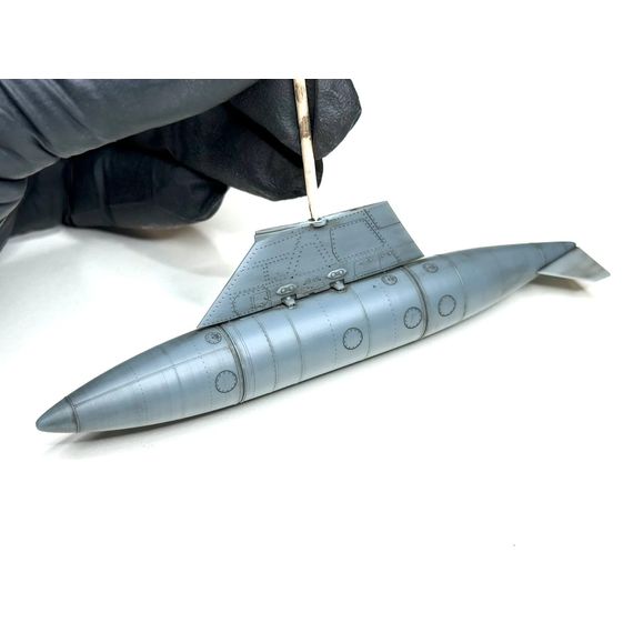 Tornado Wing pylon with Fuel Tank (1500L) without LAU-7 Launcher Wolf ...