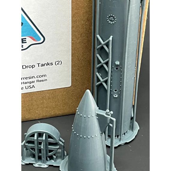 F-15 610 Gallon External fuel tanks (2) Phase Hangar Resin 32066 1:32