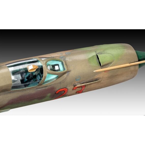 MiG-21 SMT Revell 03915 1:48