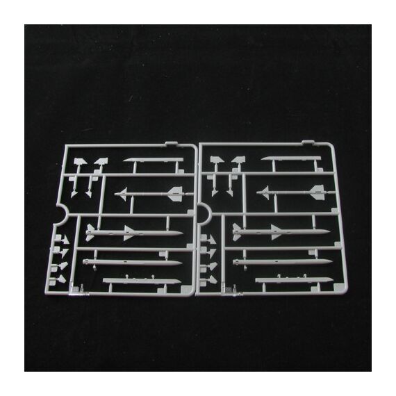 J-10A/10A 'Vigorous Dragon' Fighter Bronco FB4004 1:48