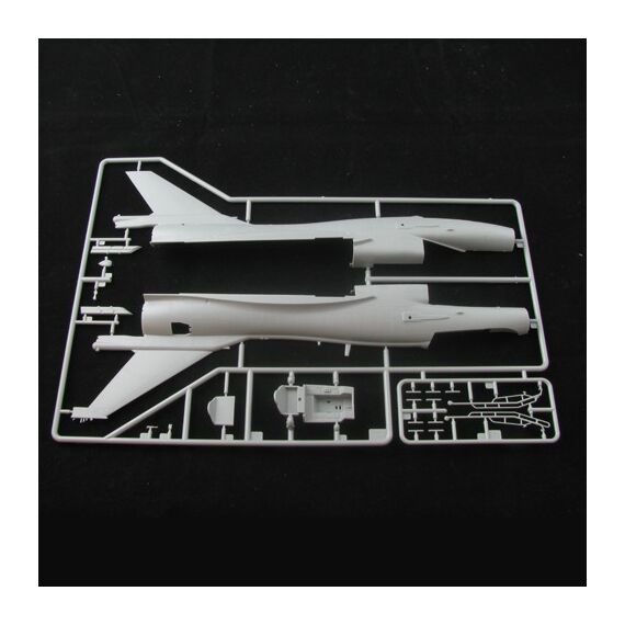 J-10A/10A 'Vigorous Dragon' Fighter Bronco FB4004 1:48