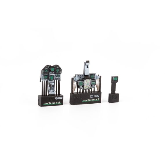 EA-18G instrument panels LööK