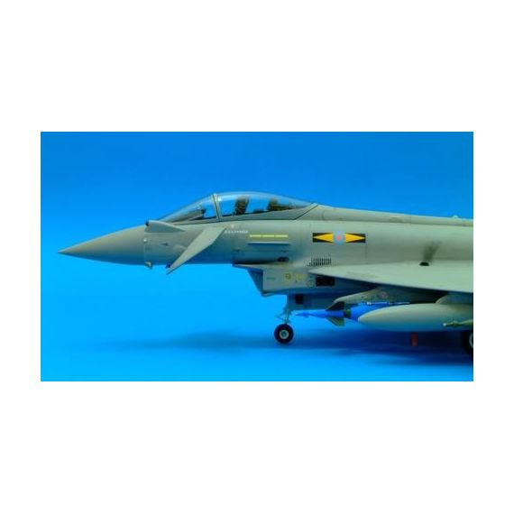 Eurofighter inner pylons