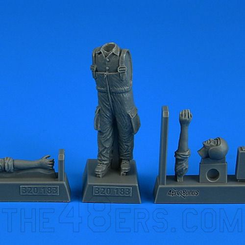 Warsaw Pact aircraft mechanic B Aerobonus 320183 1:32