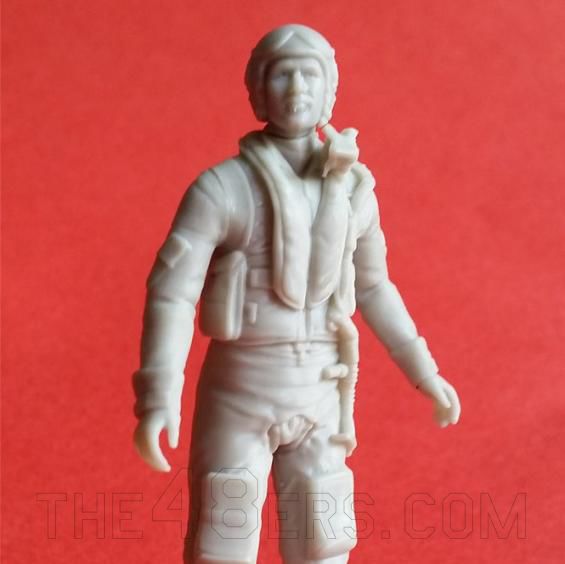 Eurofighter pilot with helmet on Pilot-Replicas 48P008 1:48