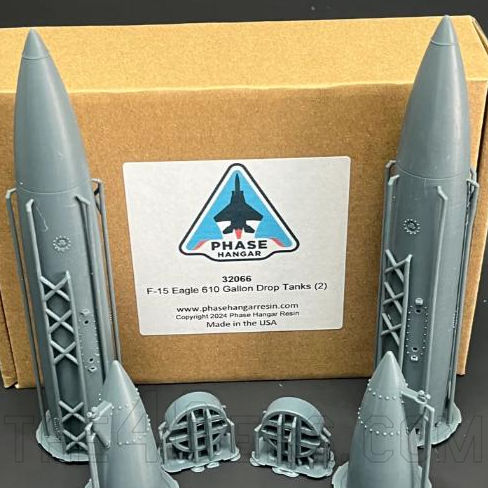 F-15 610 Gallon External fuel tanks (2) Phase Hangar Resin 32066 1:32