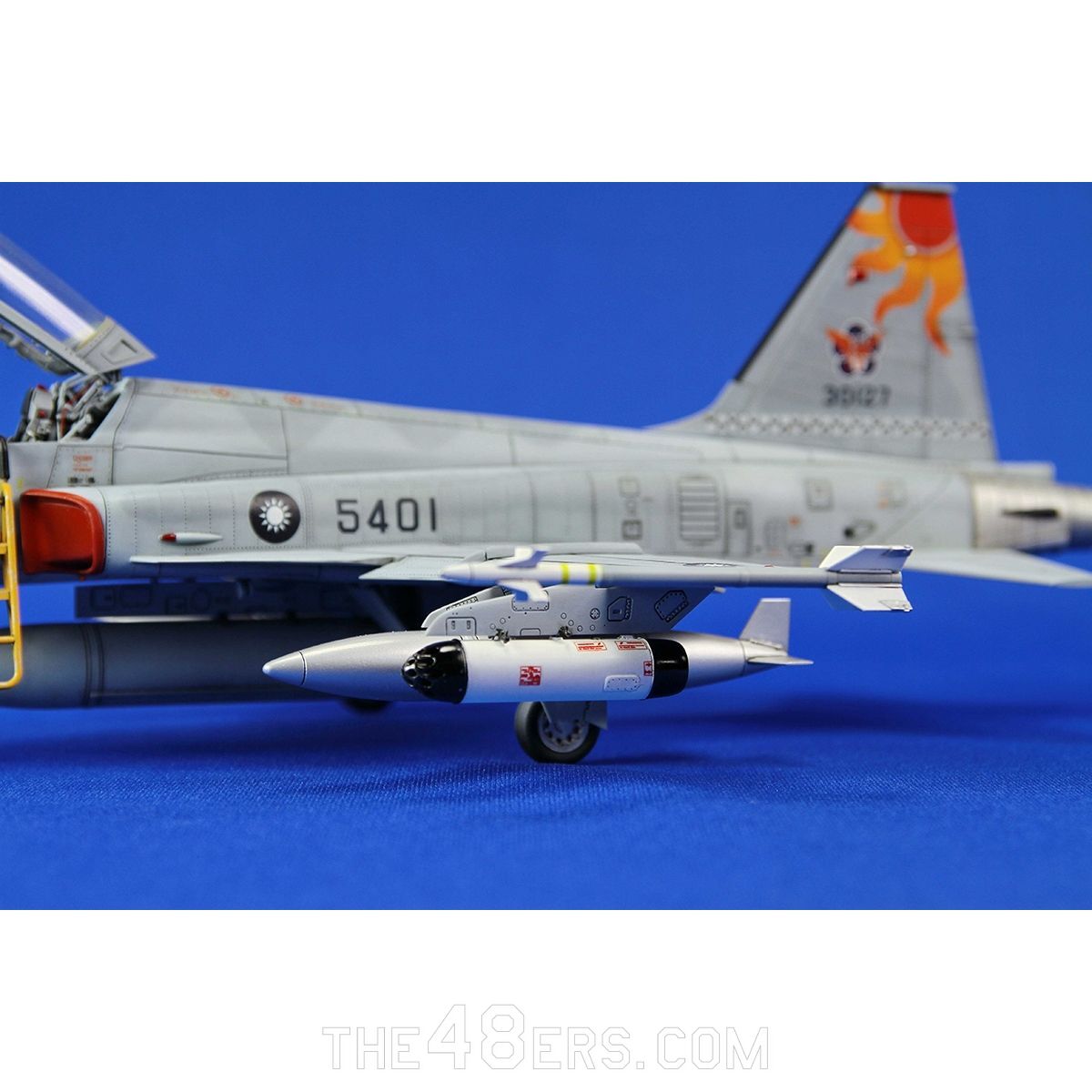 LAU-51/A rocket launcher